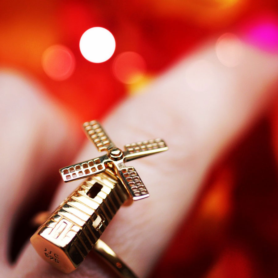 AMSTERDAM WINDMILL RING – JET SET CANDY